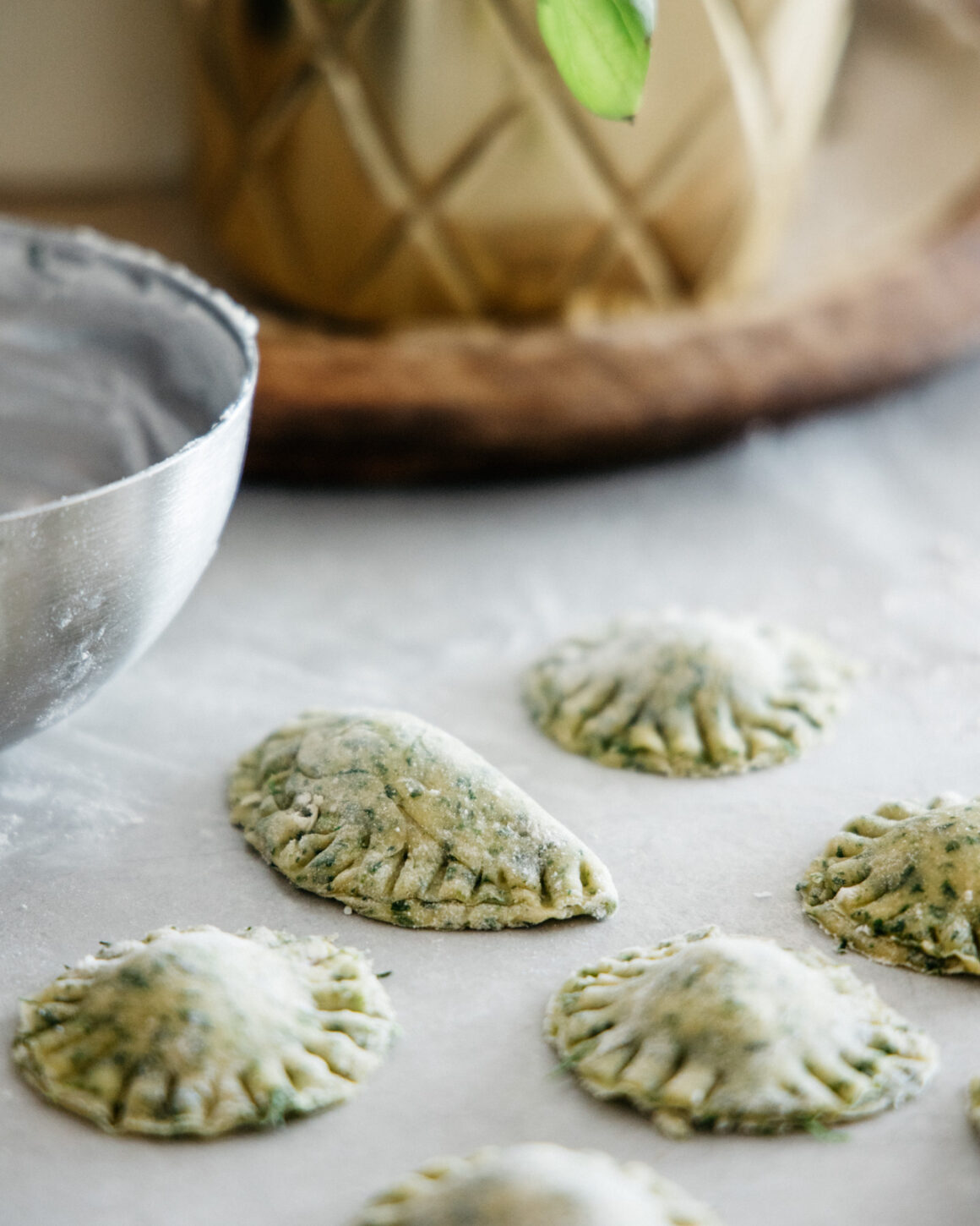 Zeleni ravioli od rikole, punjeni ricotta sirom - Gladuša